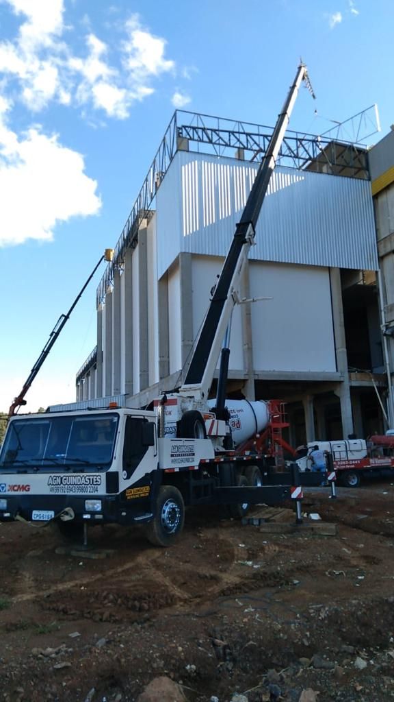 AGN Serviços de Locação de Guindastes - Chapecó/SC - Equipamentos
